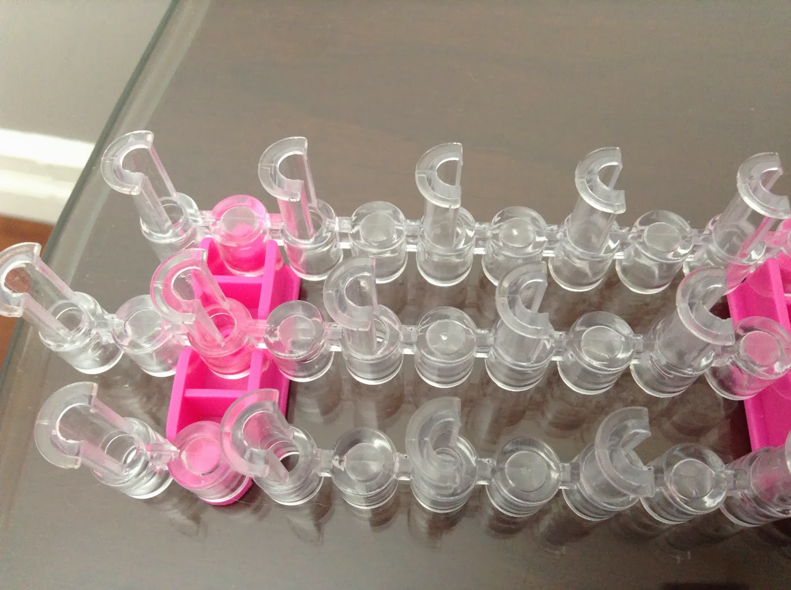All About Loom Bands: Step by step: making a ladder bracelet.