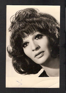 İZMİR: İZMİRLİ ÜNLÜLER