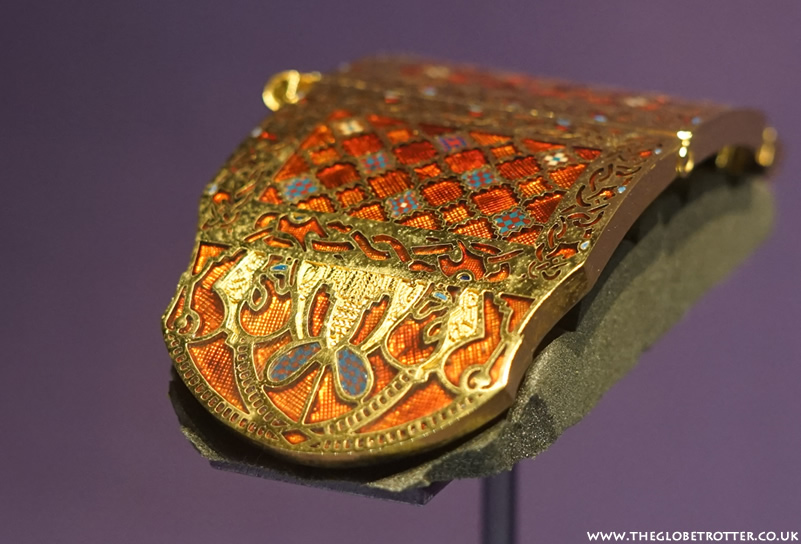 Sutton Hoo | Anglo-Saxon Royal Burial Site - The Globe Trotter