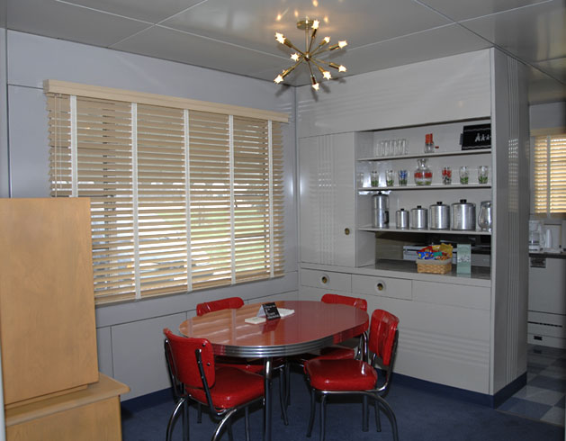 The Digital Research Library of Illinois History Journal™ : The History ...