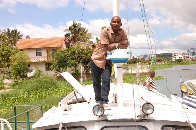 T-E-M-B-E-A Tanzania: Mdau Atembelea Hifadhi ya Kisiwa cha Saa nane Mwanza