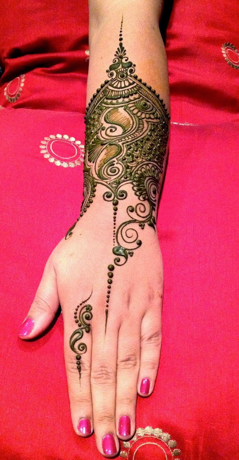 Long frocks | Pakistani Dresses | Mehndi Designs