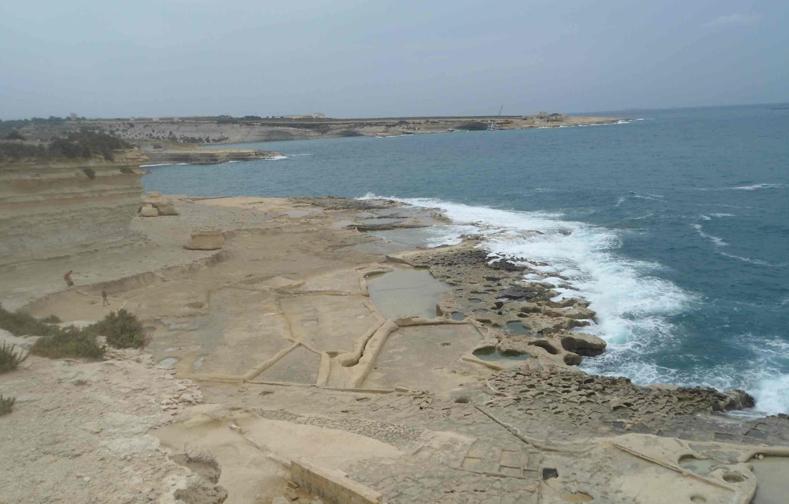 Gozando en Malta: En la playa de San Peter´s Pool