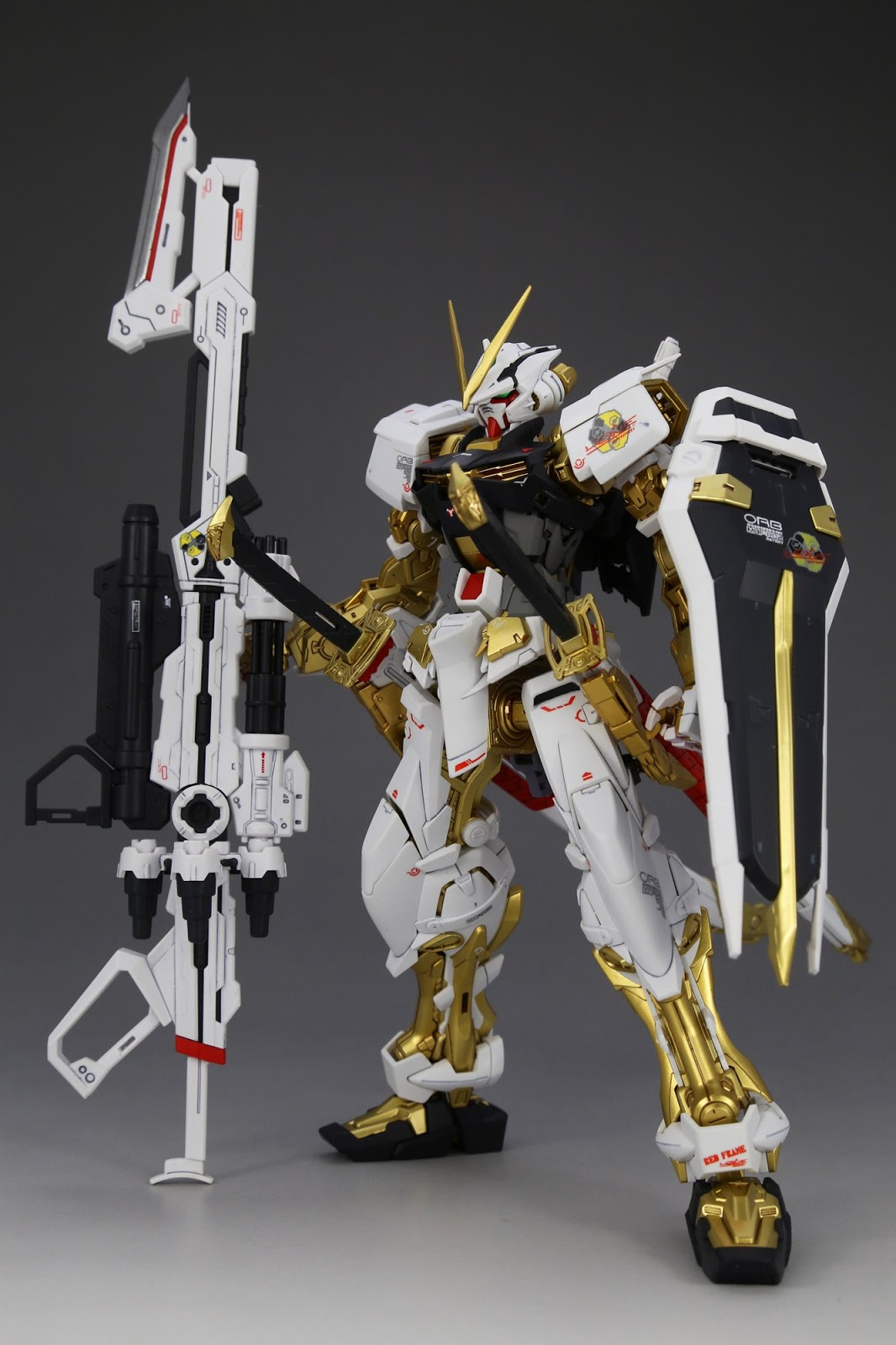 GUNDAM GUY: MG 1/100 Gundam Astray Gold Frame - Painted Build