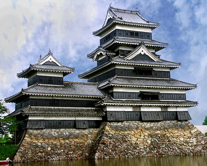 The Japan Chronicles: Crows in Japan: Menace or Guide of the Gods?