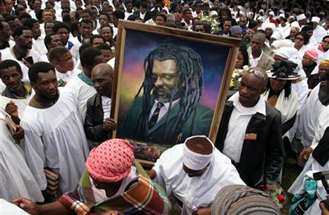 WISE NEWS: The Biography of Lucky Dube, Life & Career as Reggae Musician