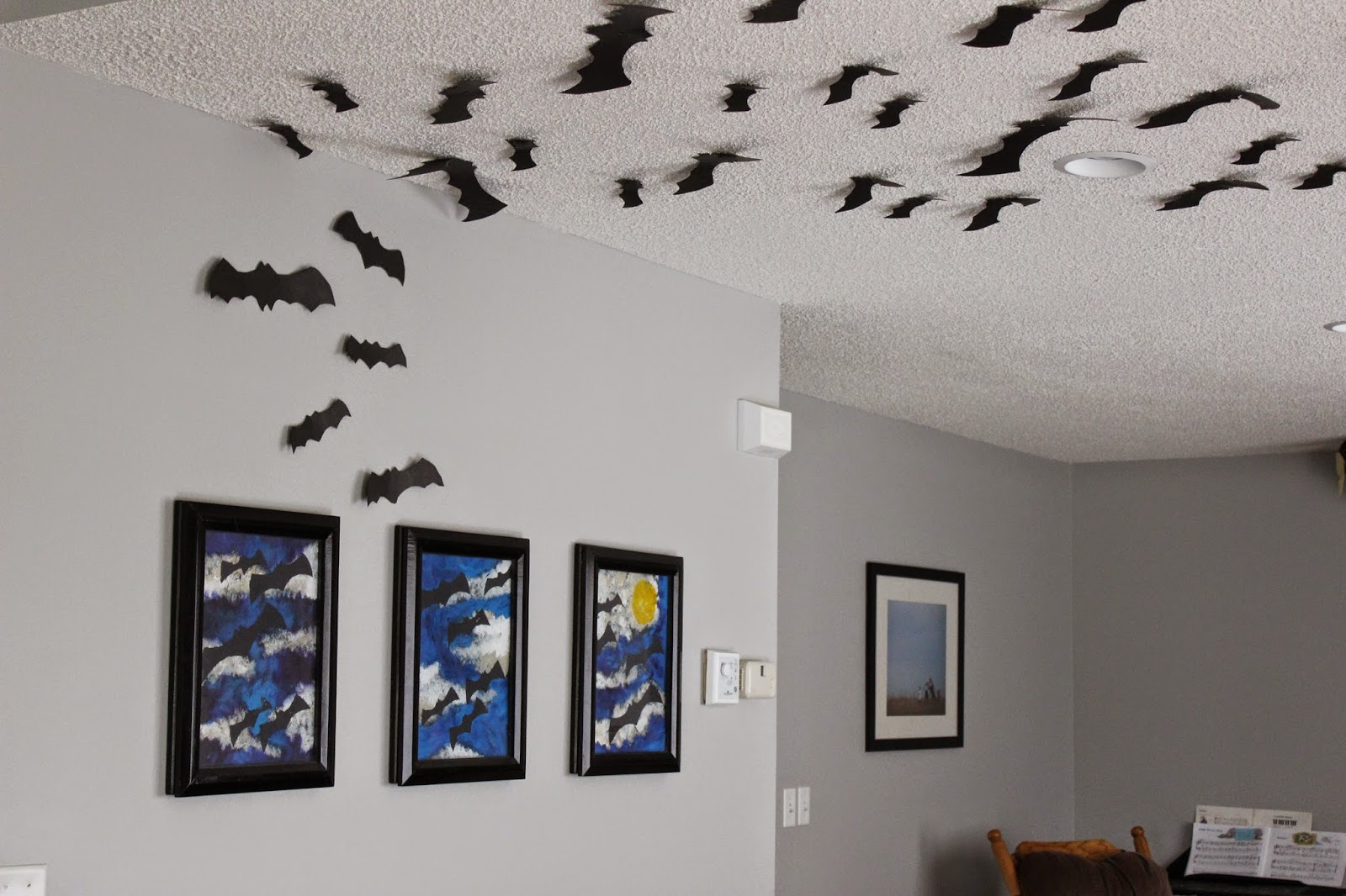 Mini Matisse: Bats flying out of their frames