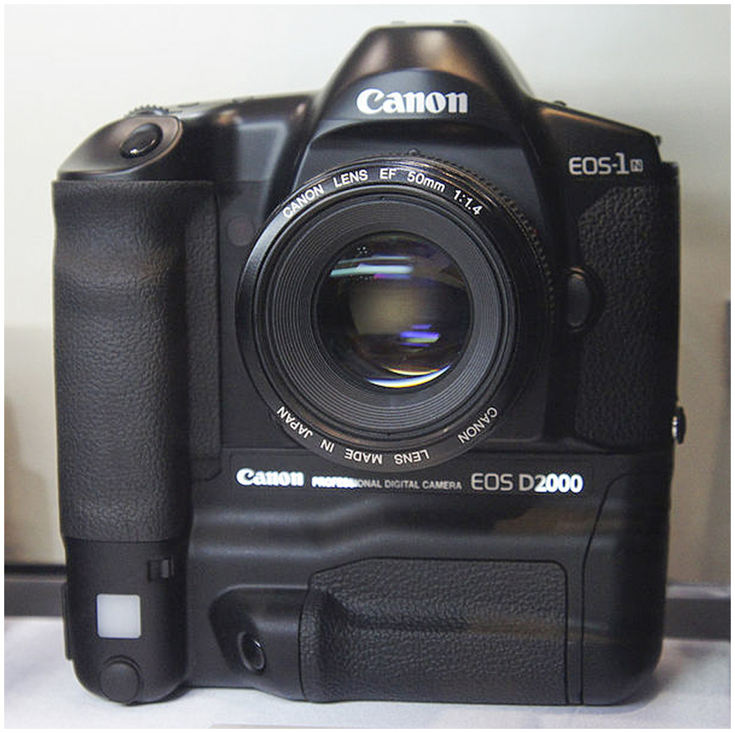 Man Behind Lens: Memory... Canon EOS D2000 in the Rain!