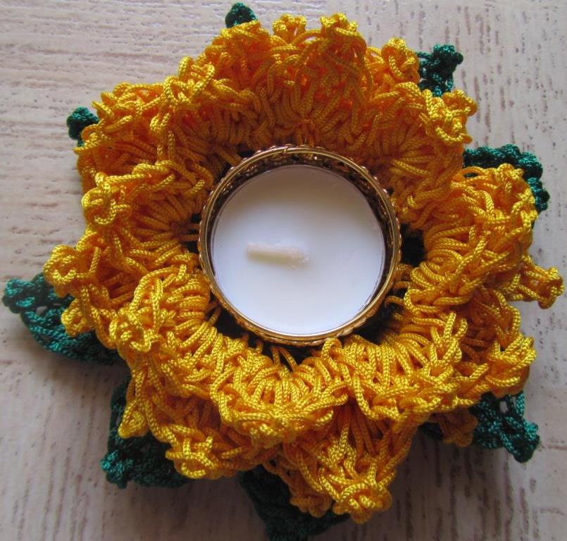 Sweet Nothings Crochet: FLOWER INSPIRED TEA LIGHT HOLDERS ( 4 & 5)