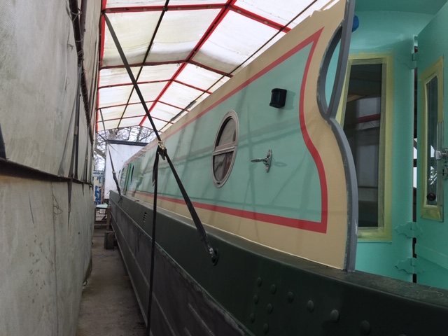 Narrowboat External Paint Scheme
