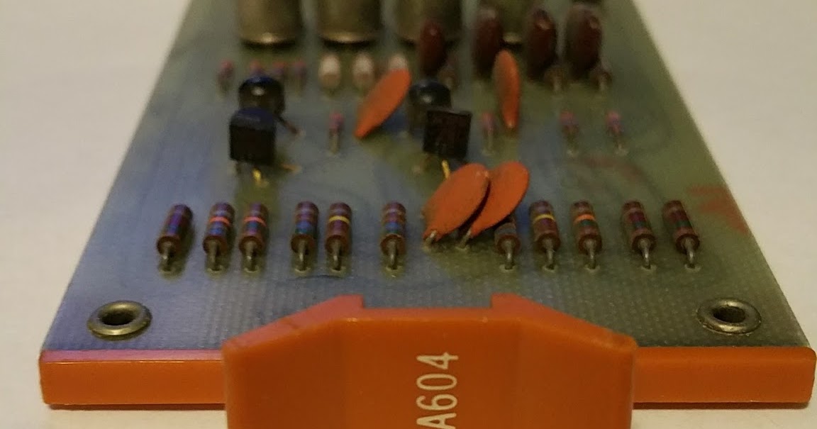 Jim's collections: A604F Flip Chip Module DEC 2 Bit D-A Converter