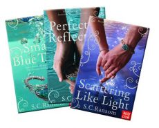 A Day Dreamer's World: August 2012