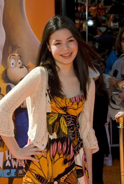 Tentando Fazer Moda: Estilo de Diva: Miranda Cosgrove