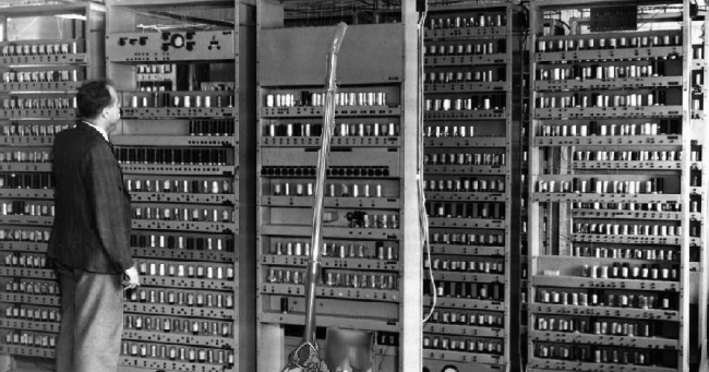 Evolusi Komputer, Perkembangan Dari Generasi Pertama Sampai Generasi ...