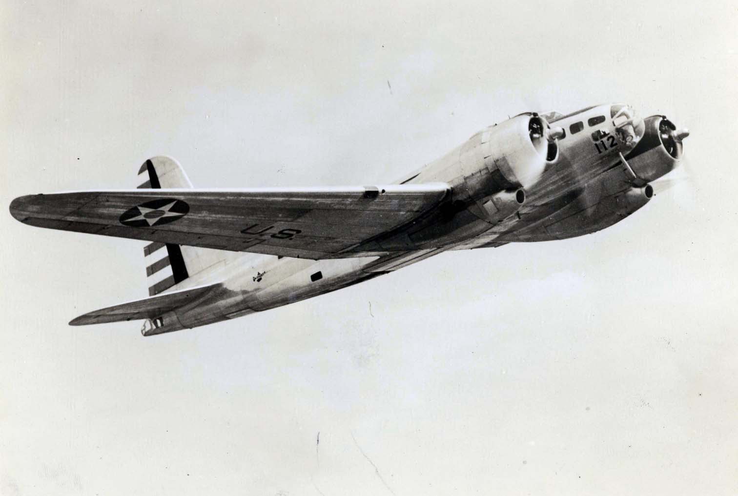 Airplanes in the skies + FAF history: Douglas B-23 Dragon