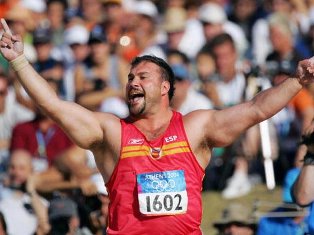 El bronce de Atenas en lanzamiento de peso tiene relevo: Manolo ...