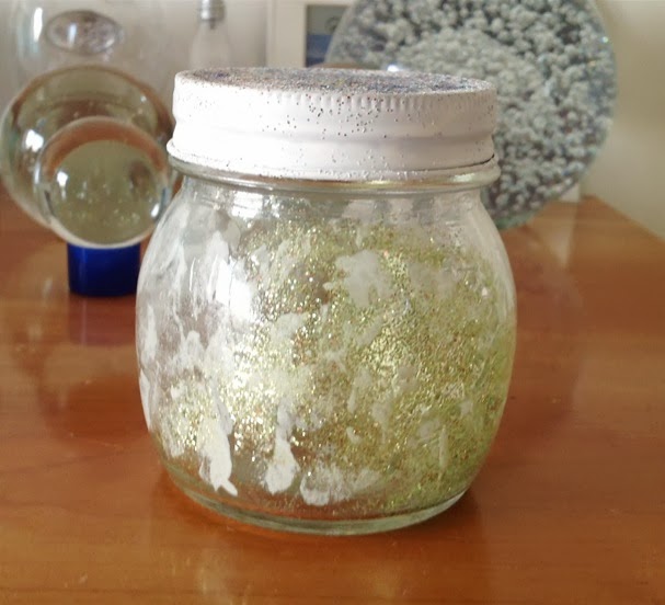 The Crafty Doolittle's : Pixie dust in a jar...