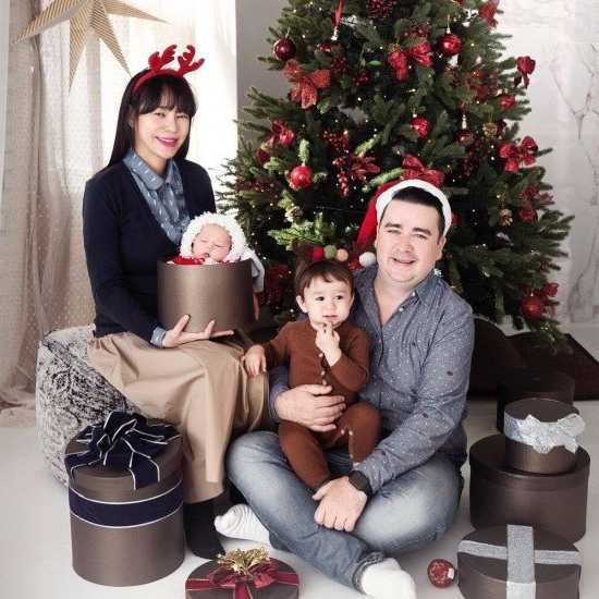 "Our family is happy" ... Sam Hammington, William x Bentley Family Photos