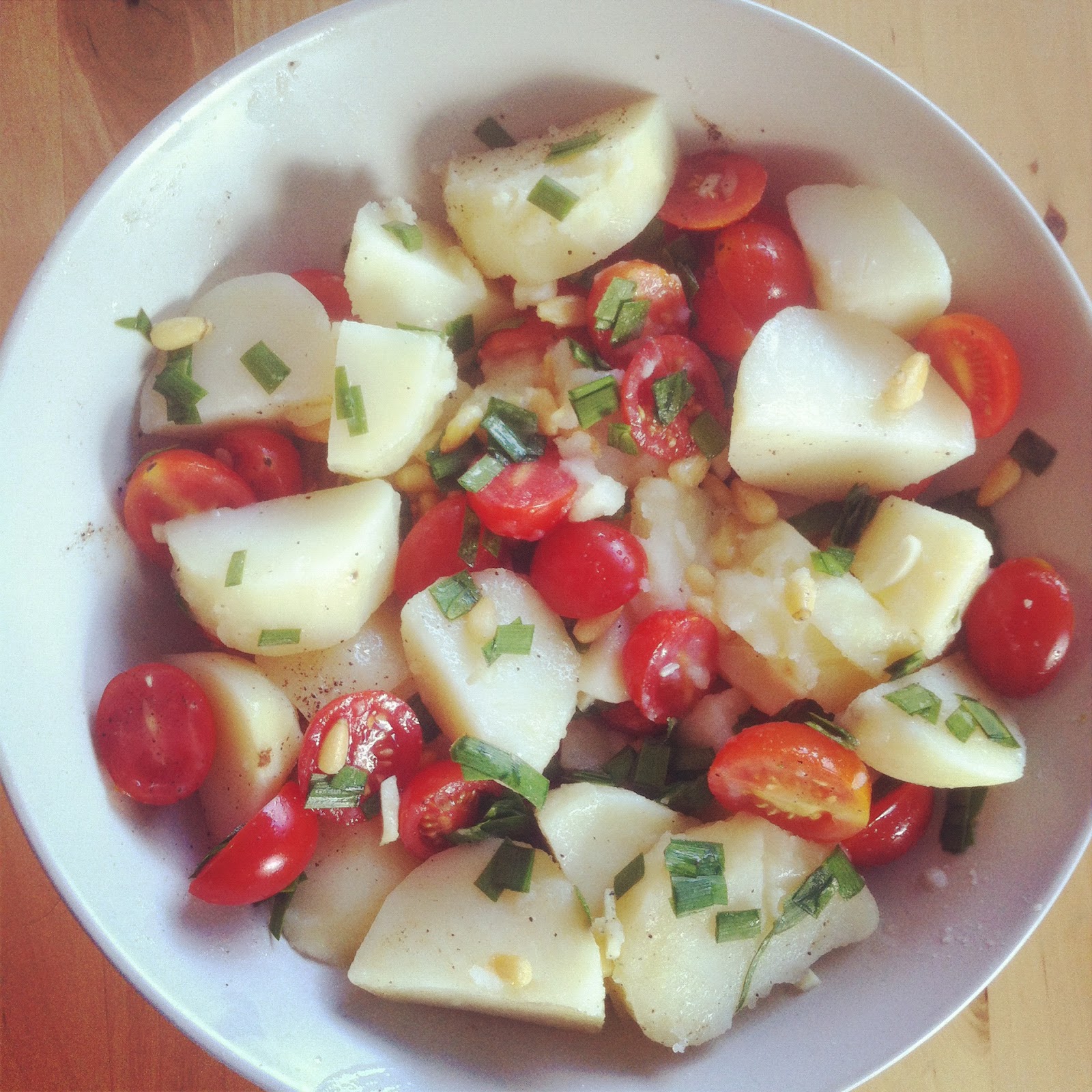 SOULFUL HEALTHY LIVING: POTATO SALAD WITH CHERRY TOMATOES
