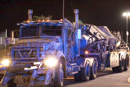 com o zé 2: Megatron Truck "Mack"