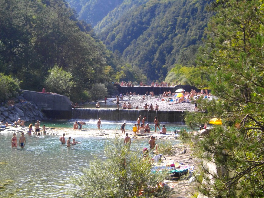 Alesso e dintorni: Adolescenti incivili sul Palar?