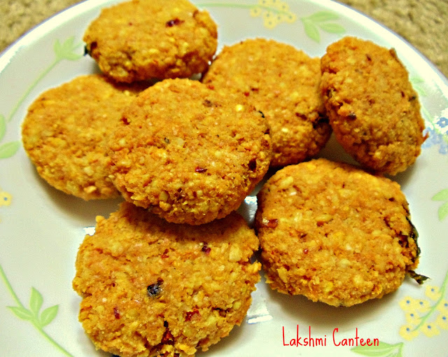 Lakshmi Canteen: Chattambade, Masala Vada (Bengal Gram Fritters)
