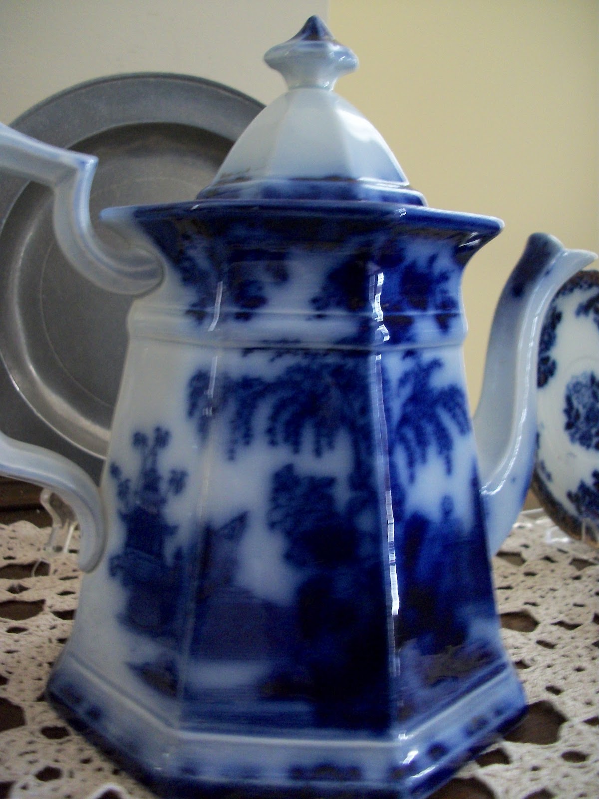 Writing Straight from the Heart: Collection of Flow Blue China