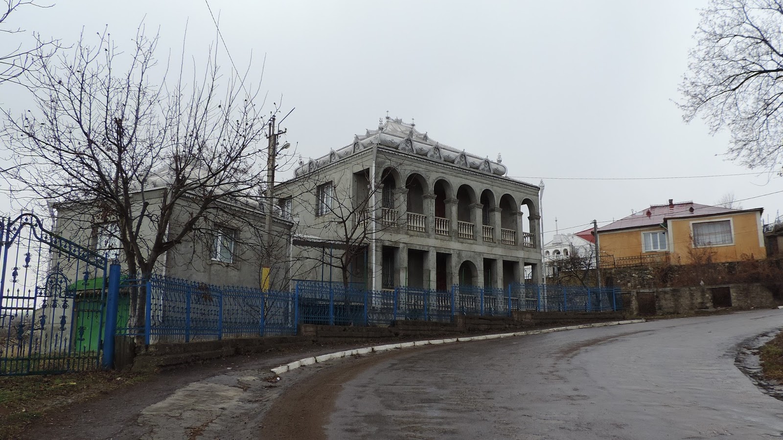 Travel with Kevin and Ruth: Exploring Soroca, Moldova