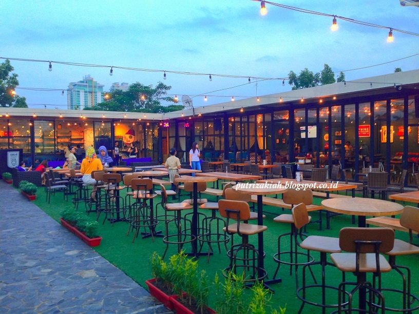 Level02 Rooftop Medan | Jelajah Cafe & Resto