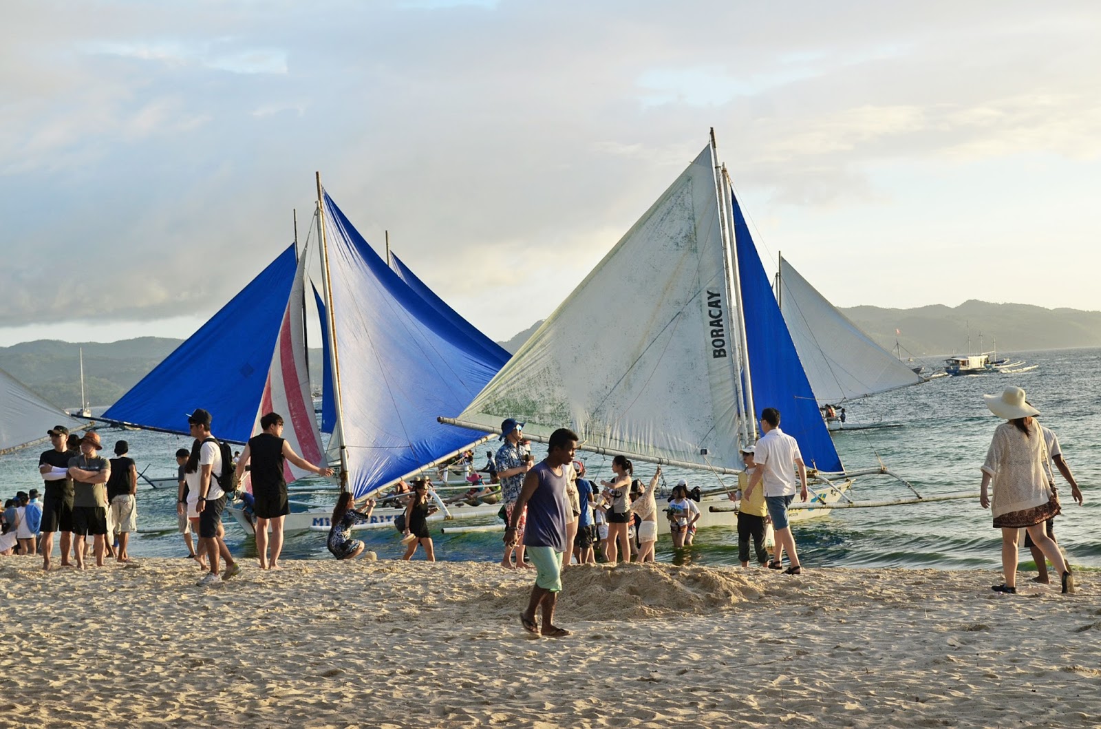 Trip To Boracay, Philippines: Paraw Sailing / Sunset Sailing - Just An ...