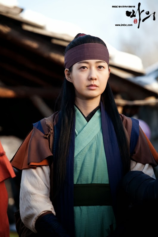 ඉසිවර වෙදදුරු (The Kings Doctor) - Photos, Pictures And Wallpapers