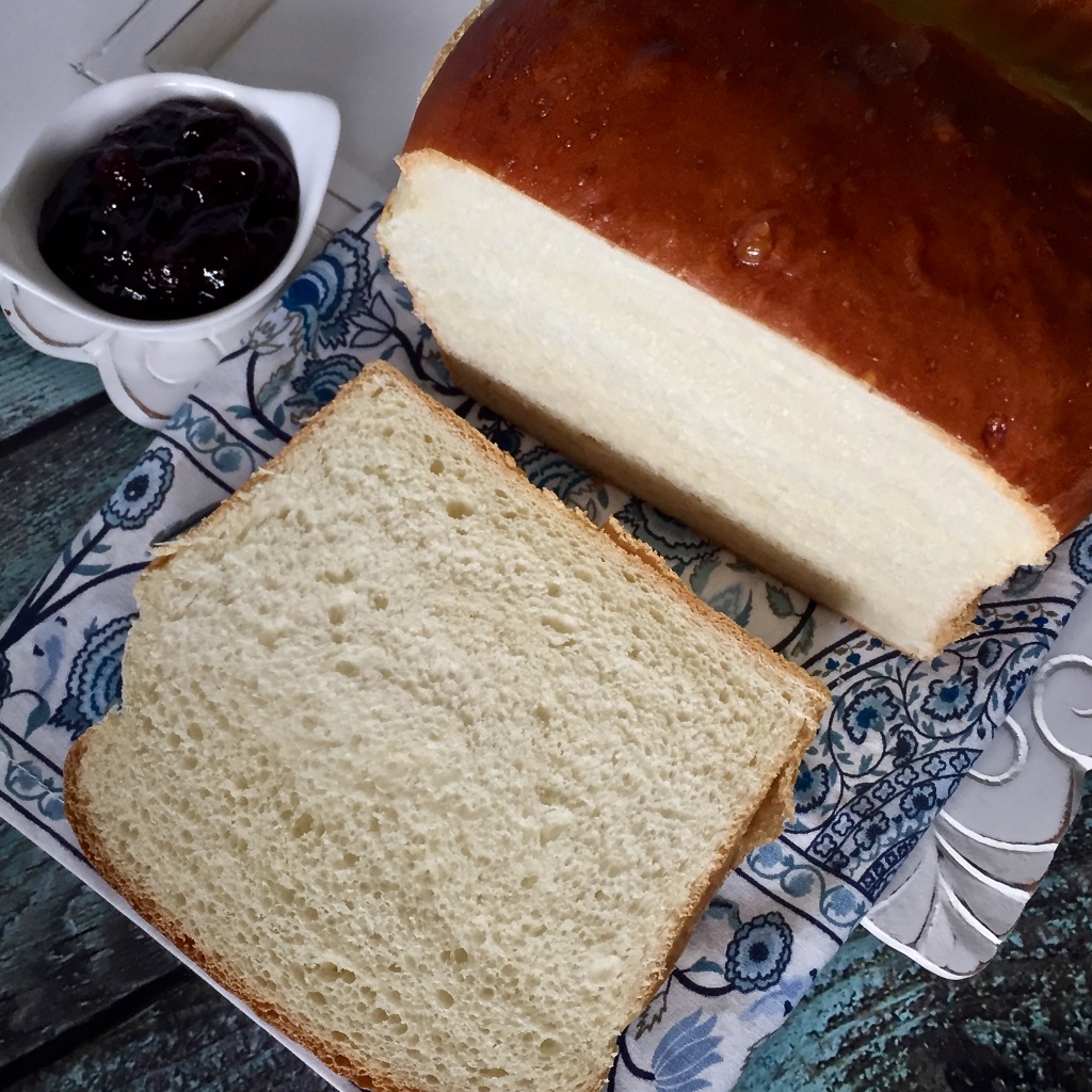 All That's Left Are The Crumbs: Pai Bao with Tangzhong ~ #BreadBakers