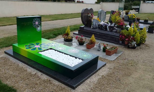 Lapidas para tumbas personalizadas | Historias increibles