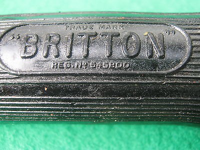 Amelia Squariel: Tyre Pumps