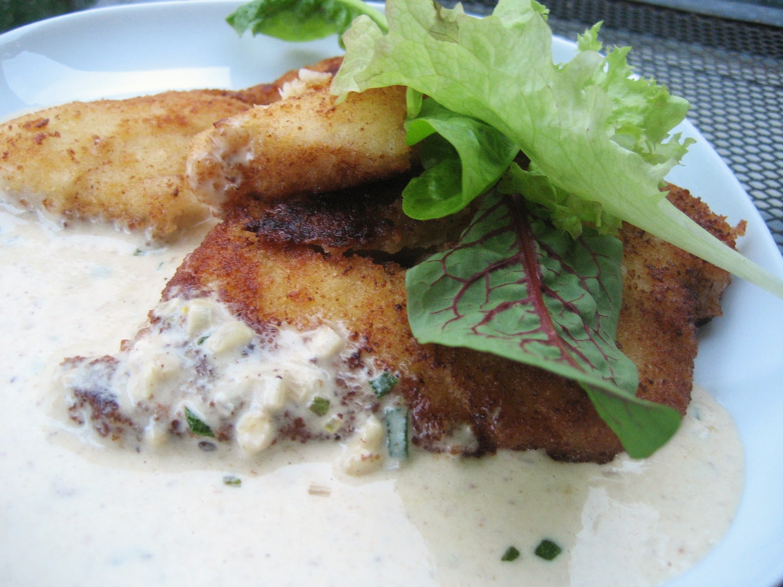 smaksamling: stekt torsk med gräslökssås