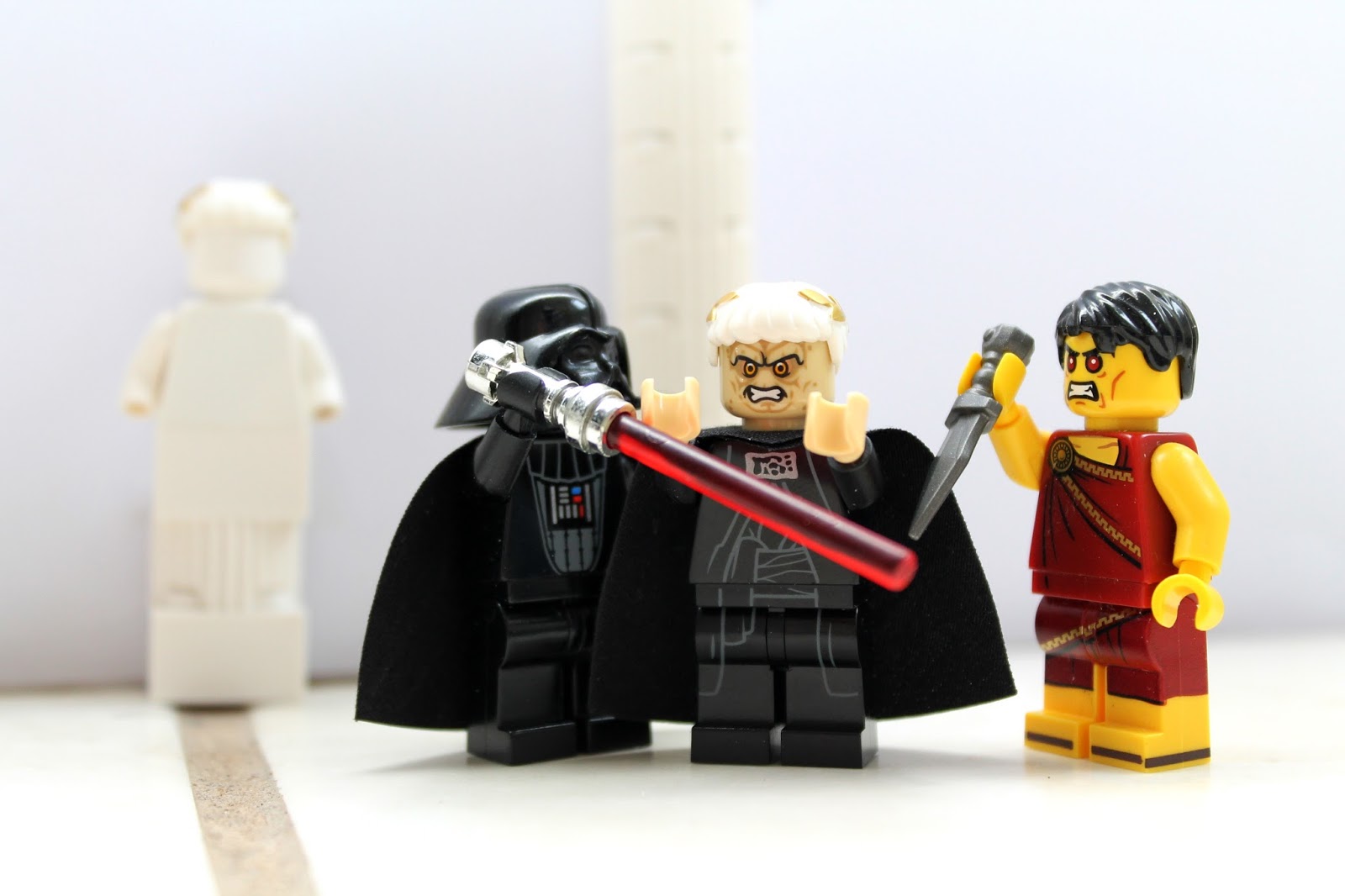 Lego Museums: Is Emperor Palpatine the NEW Julius Caesar?