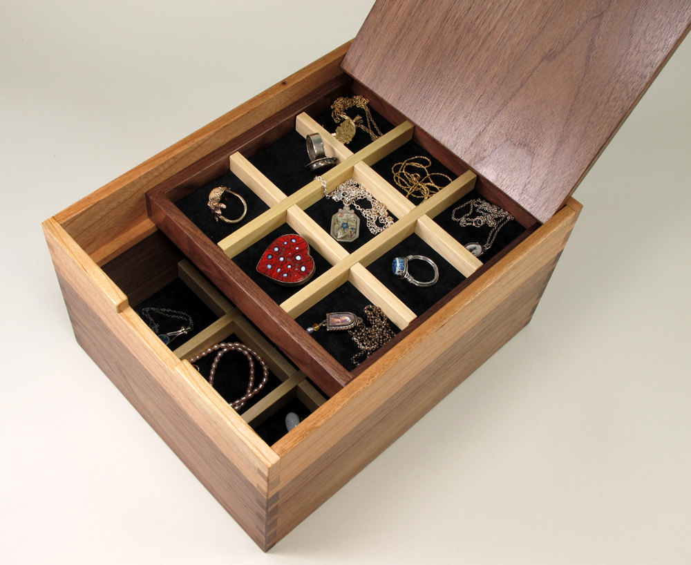 JM Craftworks: Jewelry Box of Walnut and Cherry