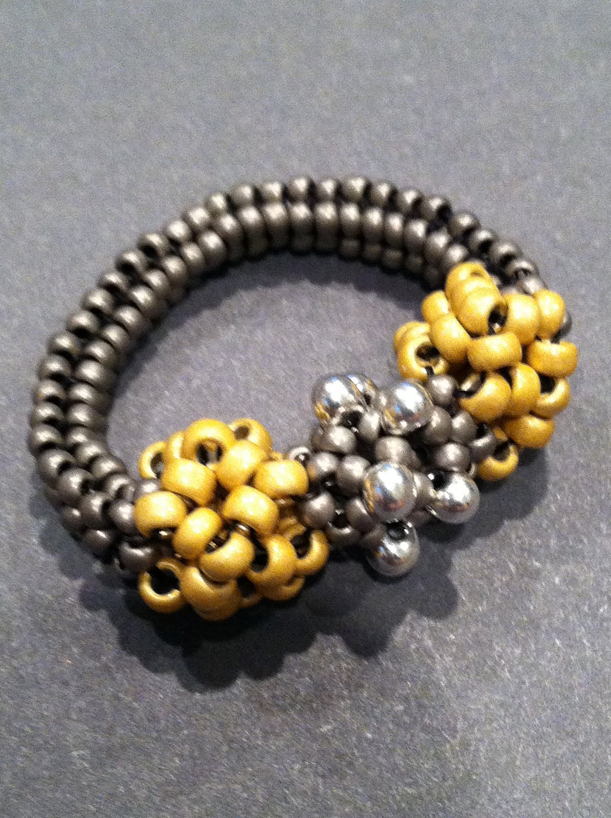 Beth Stone Beaded Jewelry Designs: June 2011