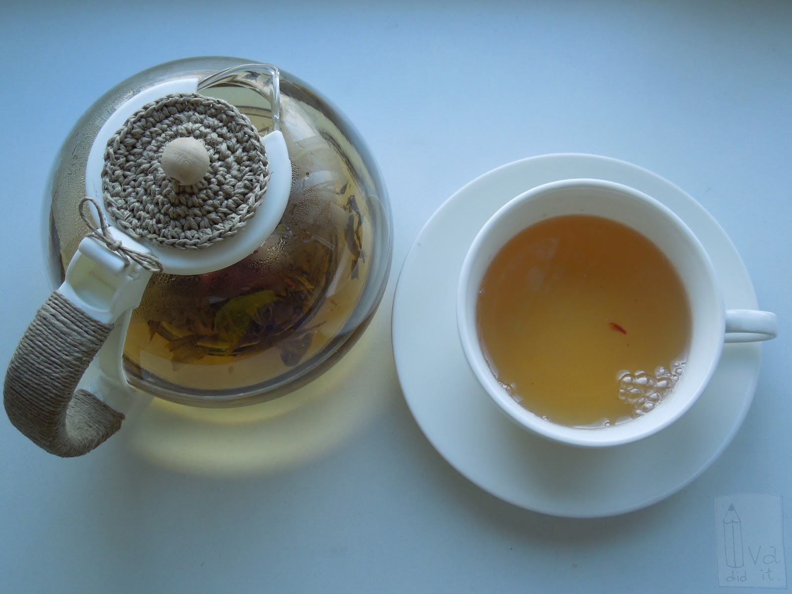 Iva did it.: Čaj u obliku cveta.