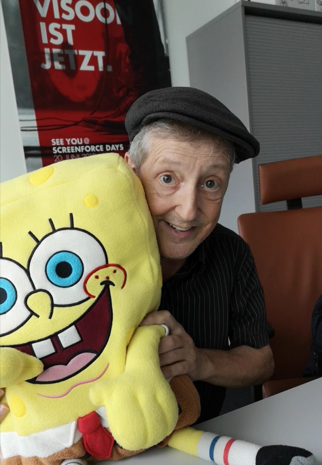 NickALive!: Interview with Santiago Ziesmer, Voice of SpongeBob in ...