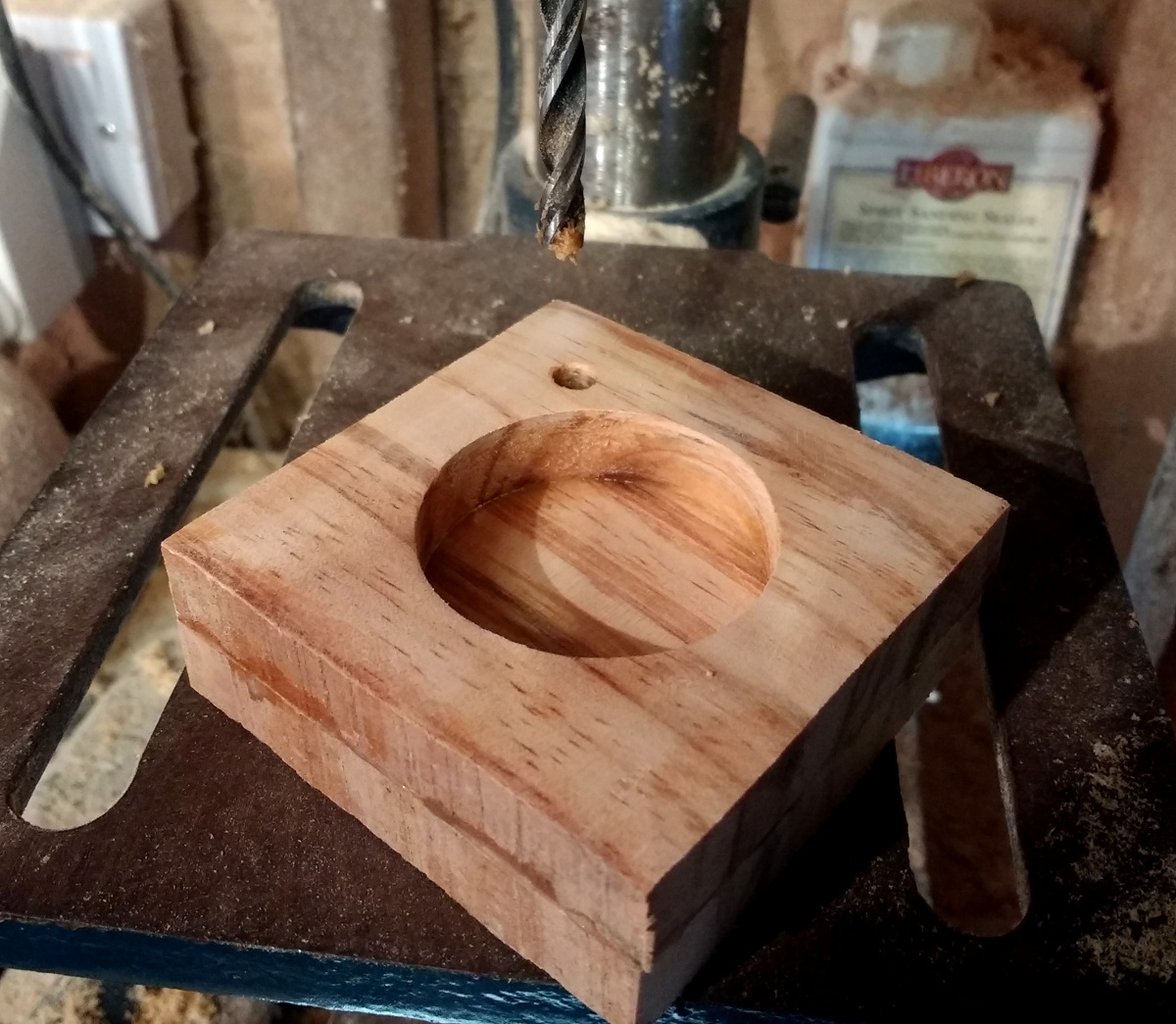 The Shed And Beyond: Simple swivel boxes...