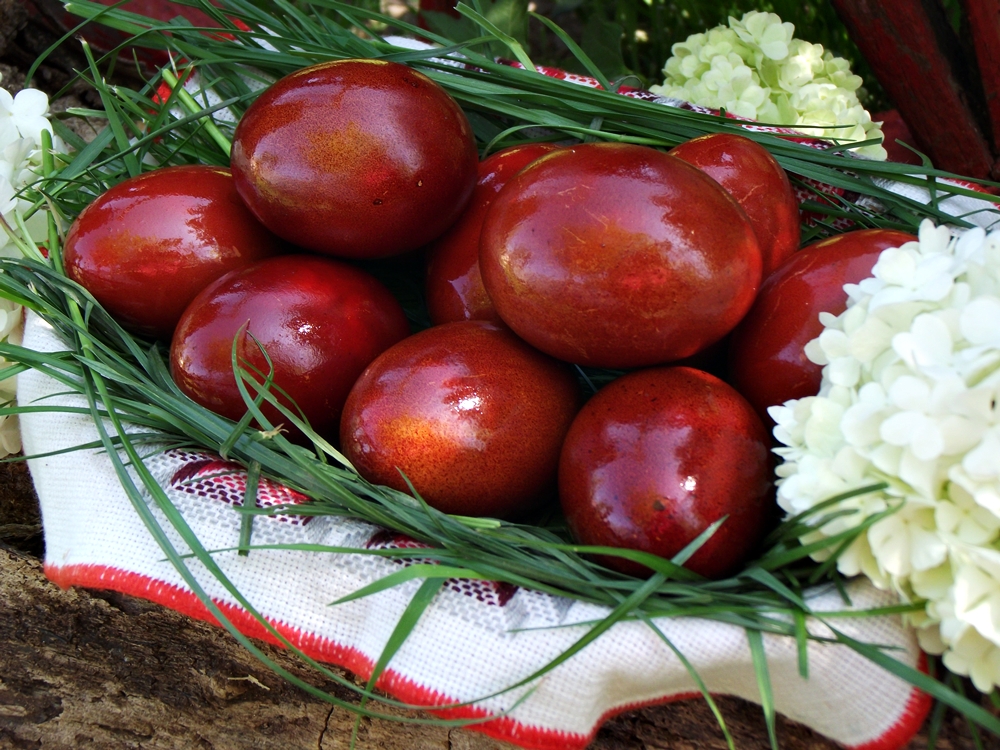 Cum vopsim ouale in mod natural? - CAIETUL CU RETETE