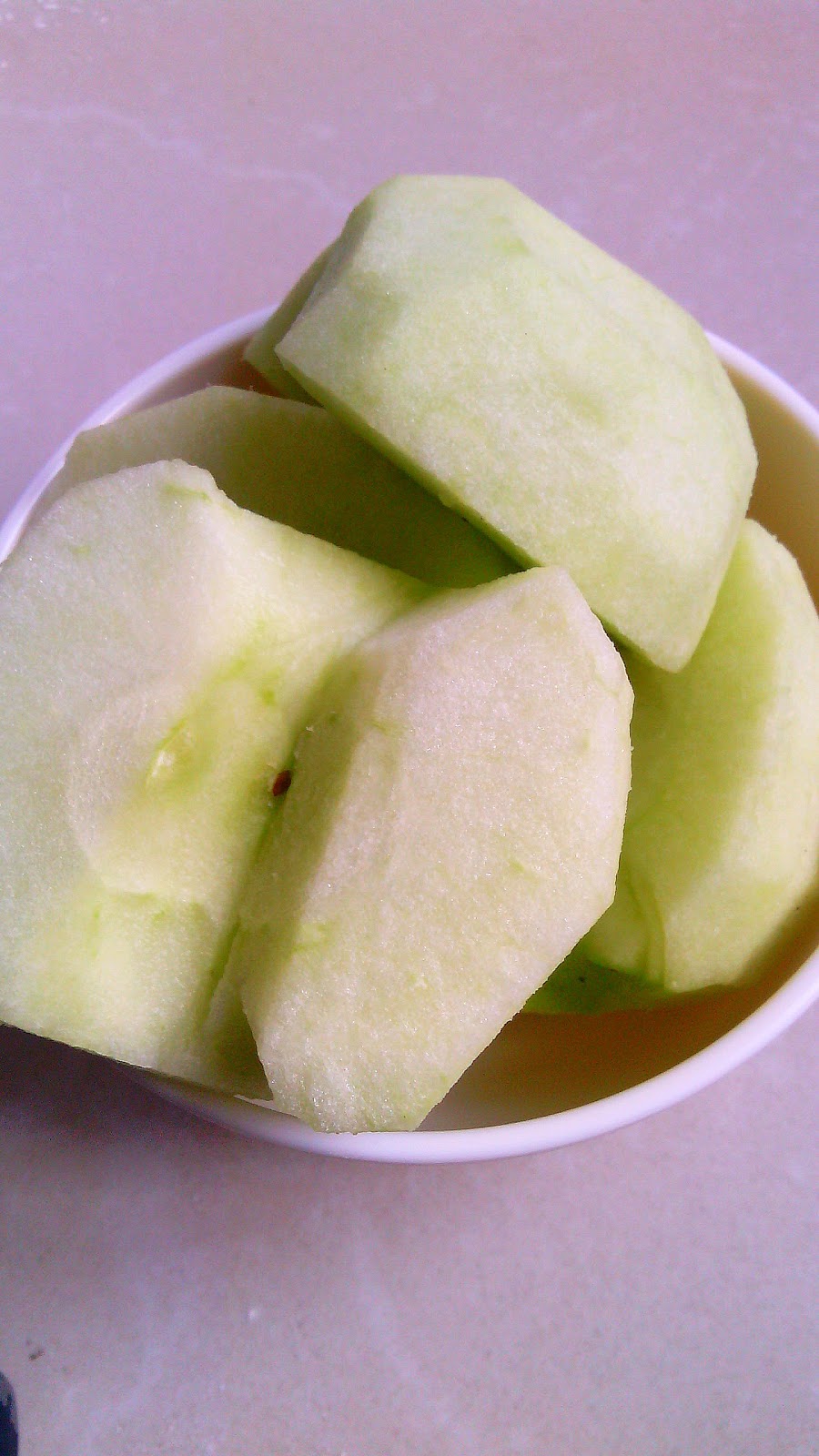 NUTMEG APPLE CAGES / Nairobi Kitchen