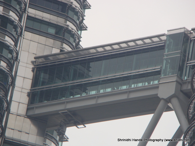 Petronas Twin tower photos - eNidhi India Travel Blog