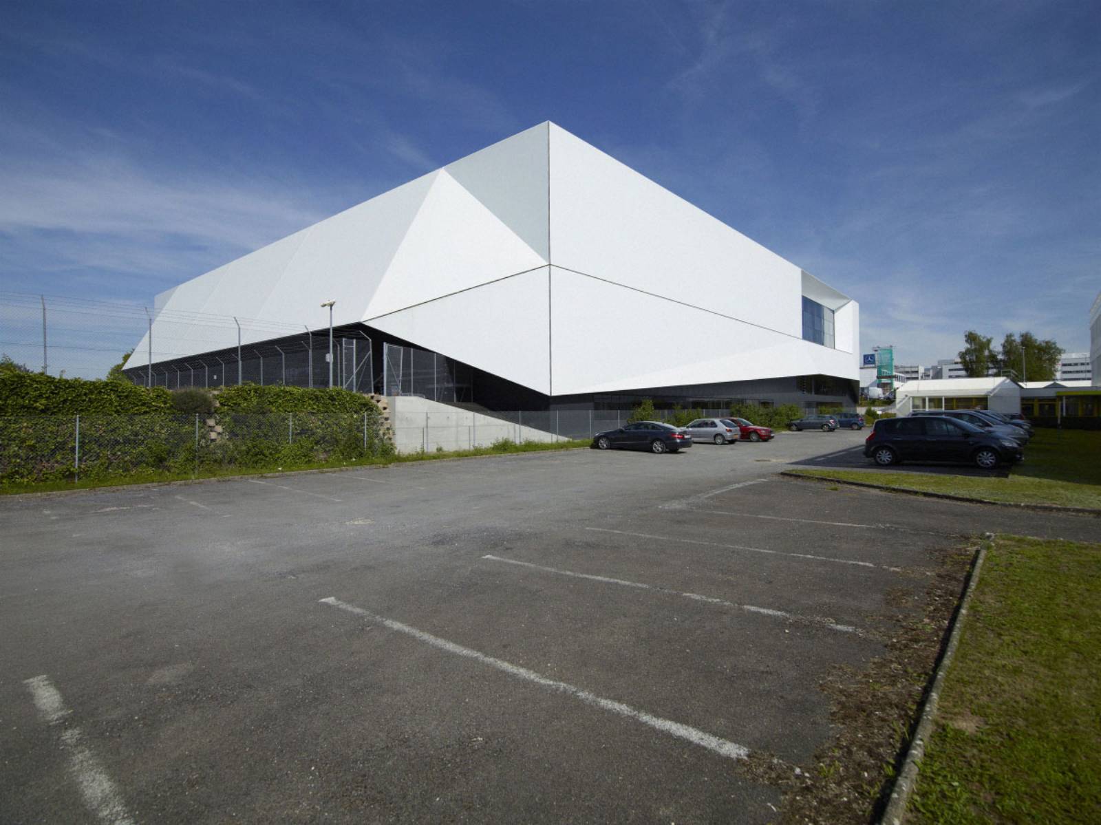 architecture now and The Future: ICRC LOGISTICS COMPLEX BY GROUP8
