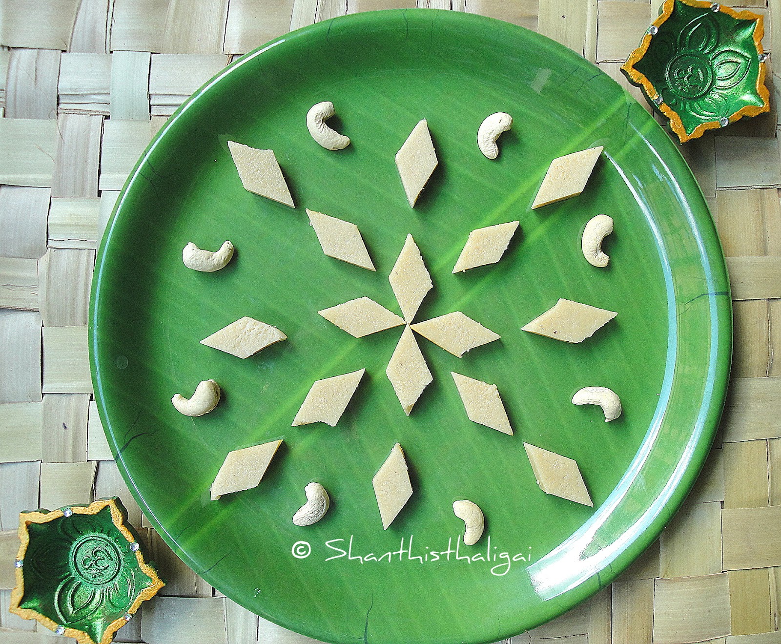 Shanthi Krishnakumar's cook book: MINI KAJU KATLI / KAJU KATLI / SMALL ...