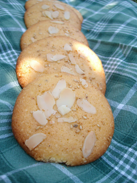 Un cachiño doce: GALLETAS DE ABELÁ