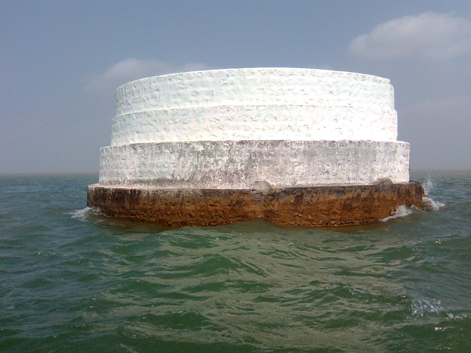 Social Activism in Pakistan: DIVINE LOVE NOORI JAM TAMACHI