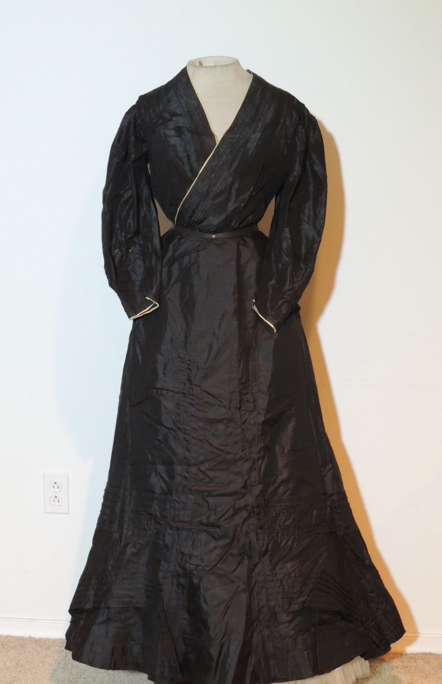All The Pretty Dresses: Edwardian Half Mourning Dress