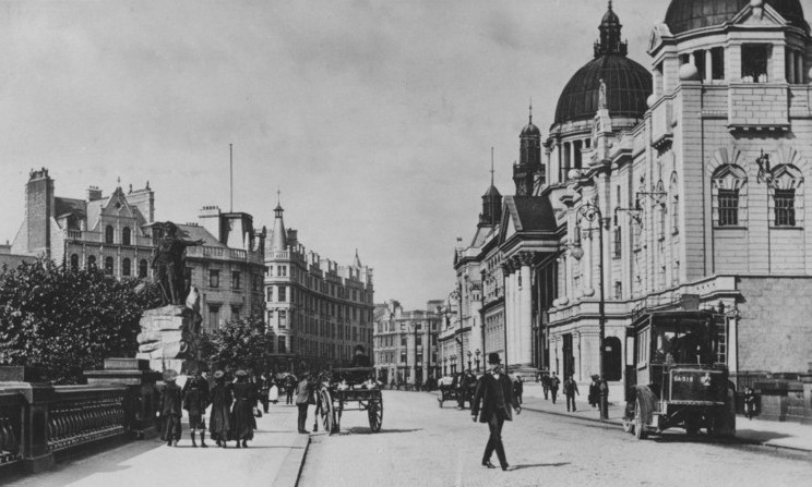 Tour Scotland: Old Photograph Rosemount Viaduct Aberdeen Scotland